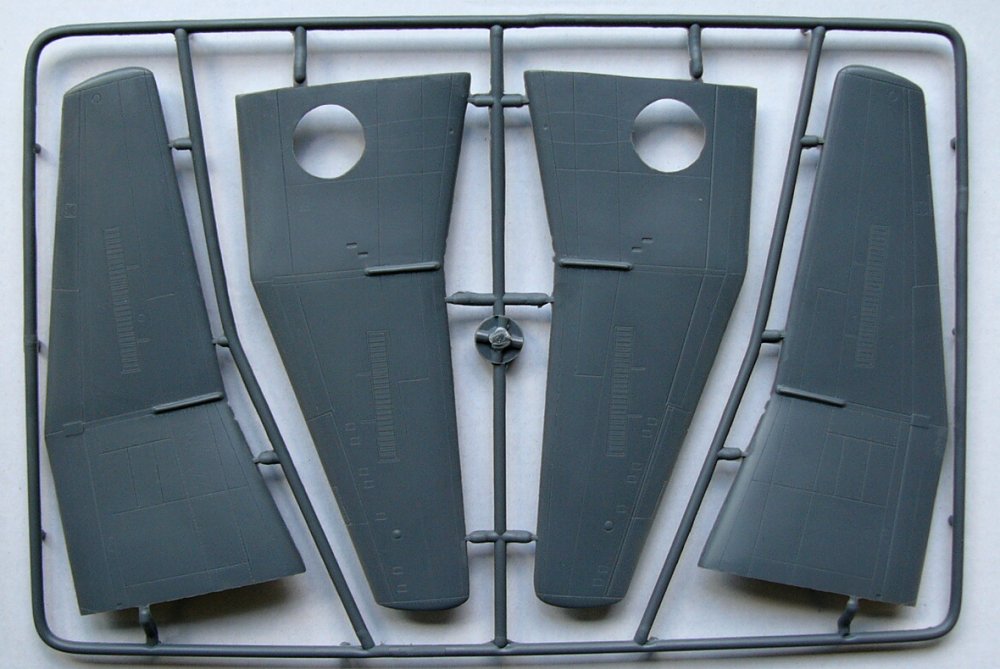 MODELIMEX Online Shop | 1/48 Vultee Vengeance (RAF) | váš spolehlivý ...