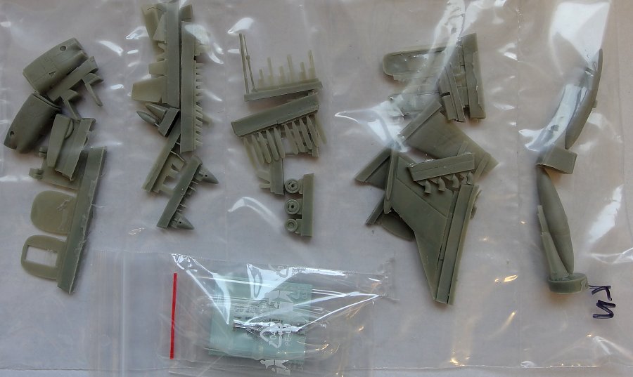 MODELIMEX Online Shop | 1/72 RC-12N GUARDRAIL Common Sensor System 1 ...